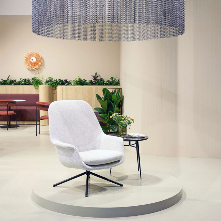 Smile Lounge Chair | Chairs & Stools | Office | Icons of Denmark