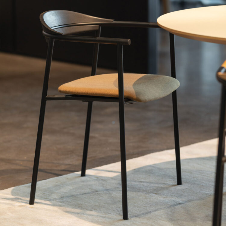 Katla | Dining and Meeting Chair | Icons of Denmark