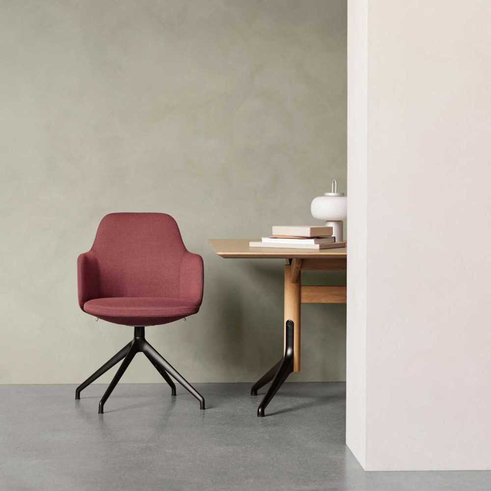 Modern Executive | Chairs | Ergonomic meeting chair | Icons of Denmark